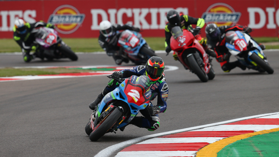 Sean Neary wins a 5-lap Race 1 sprint at Donington Park