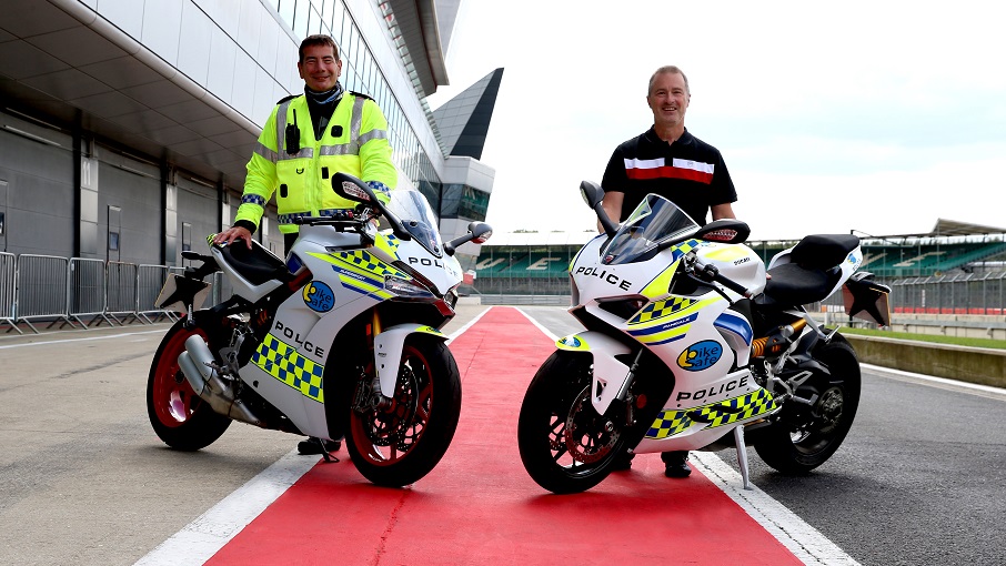 Ducati deliver police liveried Panigale V2 and SuperSport to BikeSafe