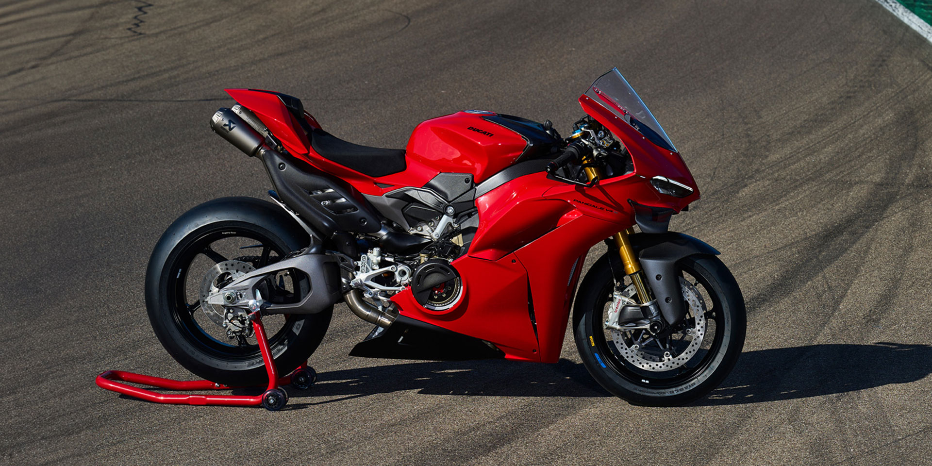 New Ducati Panigale V4: wonder engineered