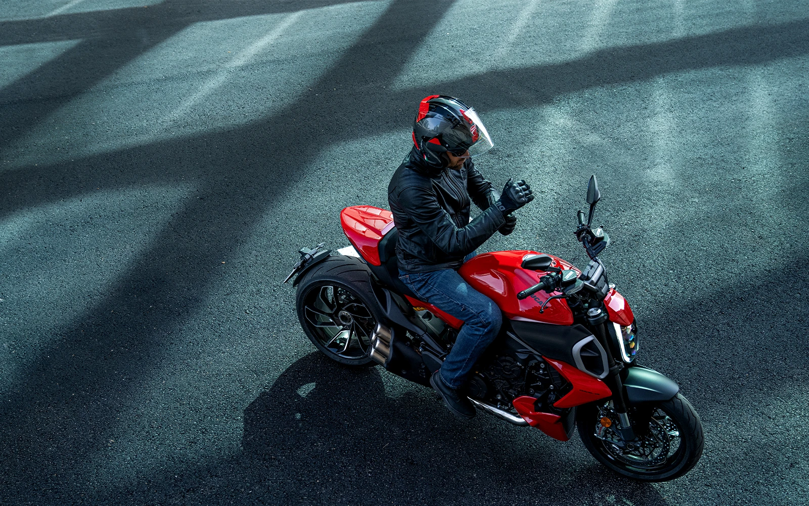 Diavel V4 Press Reviews – Tests & Awards | Ducati UK
