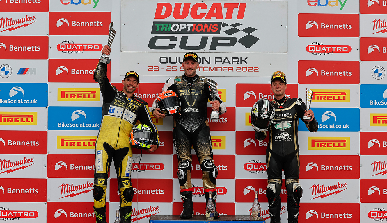 Shoubridge holds off Tunstall to take victory in Race 1 at Oulton Park