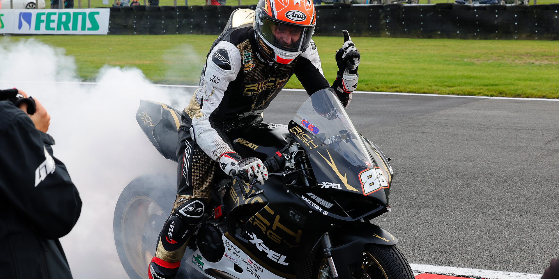 David Shoubridge wins the 2022 Ducati Performance TriOptions Cup ...