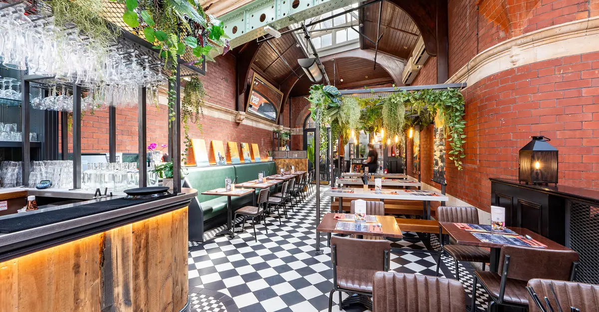 Windsor | Banana Tree