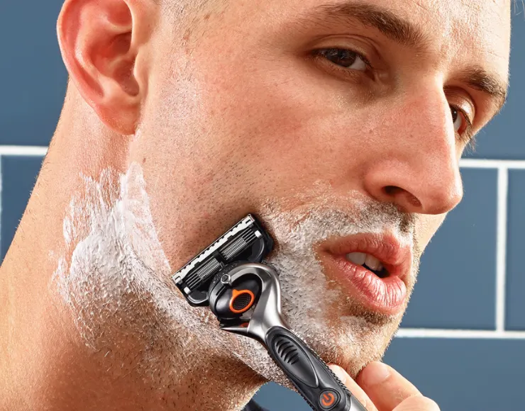 Njut av Proshield Chills trimning och rakning | Gillette SE