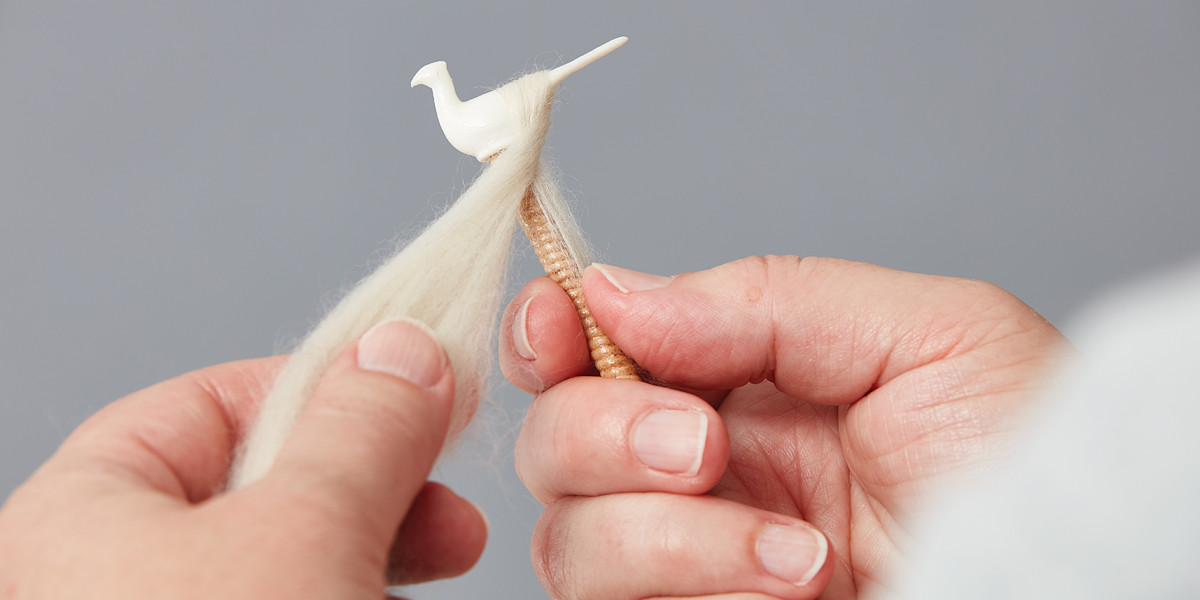 5 Tips for Spinning with a Distaff | Spin Off