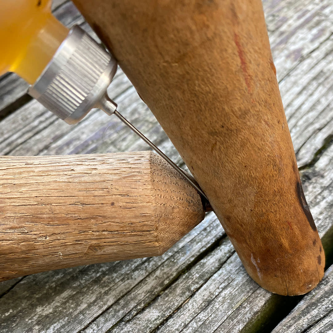 How to Maintain Your Spinning Wheel: Oil and Lubrication | Spin Off