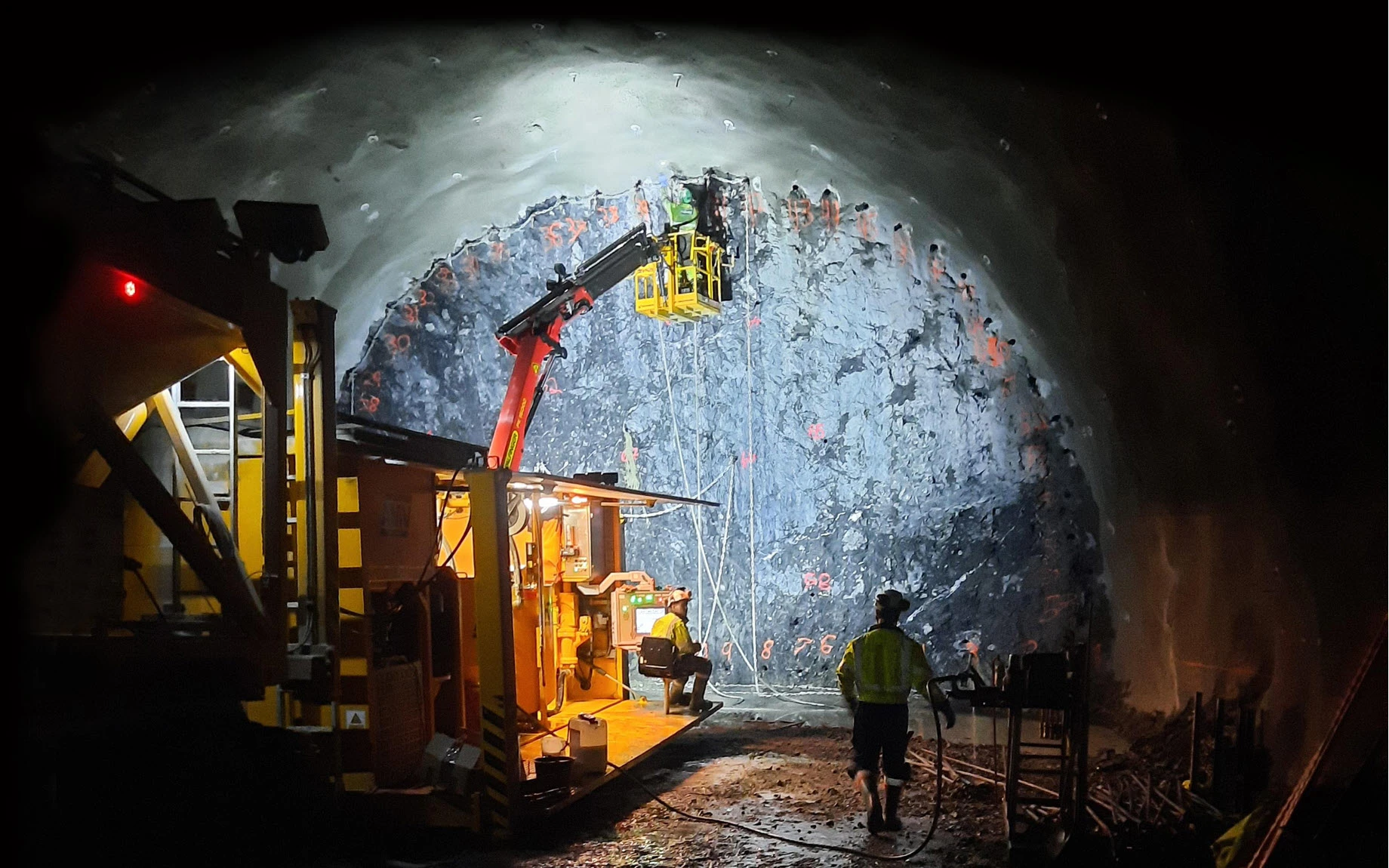 MasterRoc MP 368 Highly reactive, fire resistant two component polyurea ...