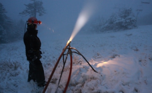 Snowmakers Save Ski Season in Warming World, For Now | Climate Central