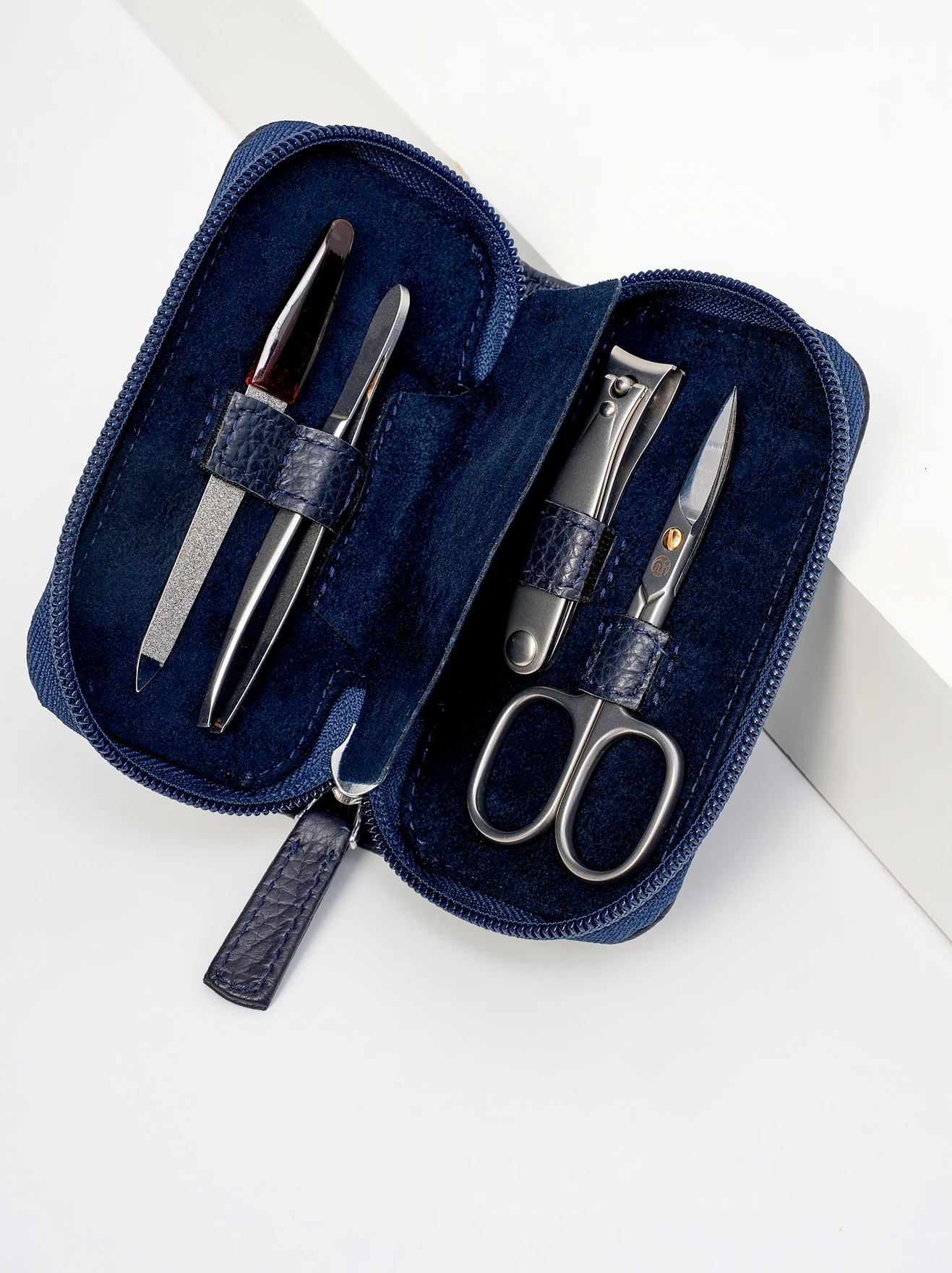 Manicure Set with Leather Case | LUCRIN Geneva - Natural - Pebbled Leather