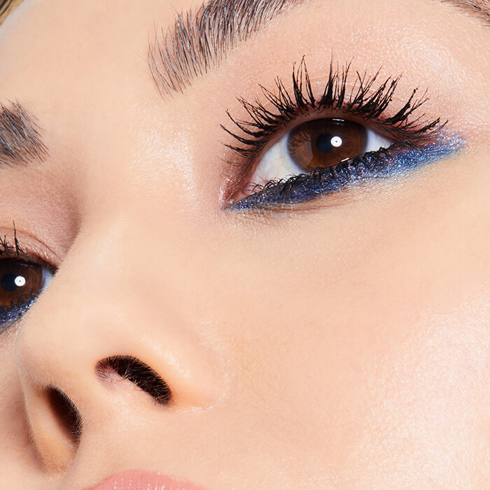 How to DIY Eyelash Extensions, Step-by-Step From Expert
