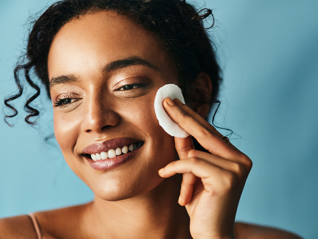 How to Use Witch Hazel for Acne - Witch Hazel Skin Benefits
