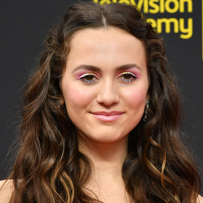 16 Pastel Makeup Looks to Try 2022