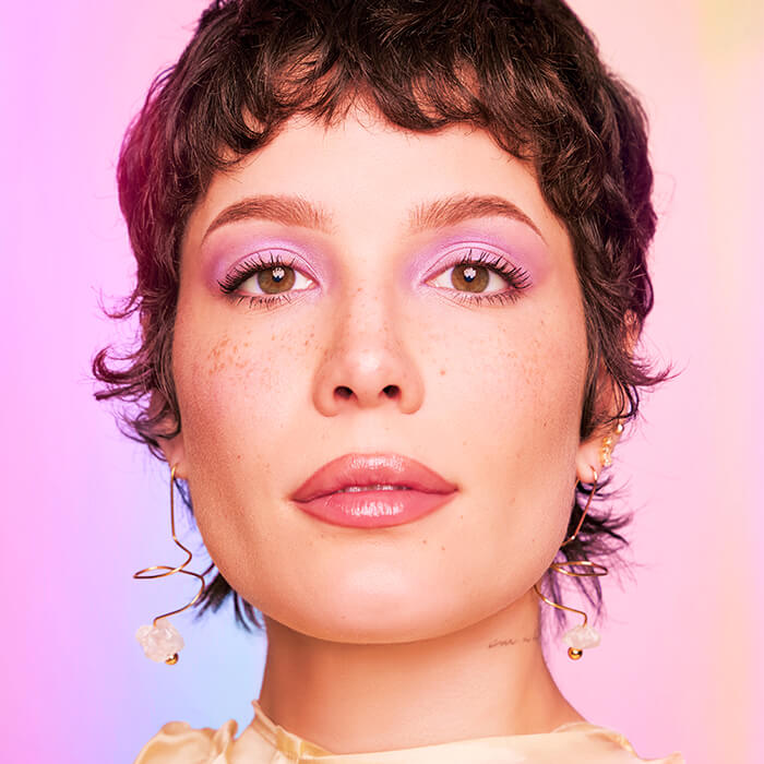 Halsey Makeup Tutorial: Recreate Her Signature Look