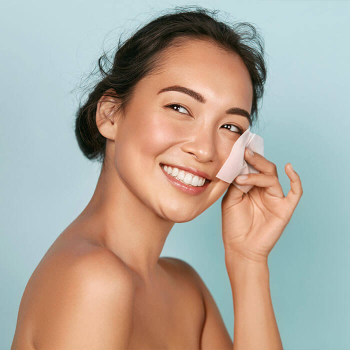 What Causes Oily Skin? Our Experts Explain | IPSY