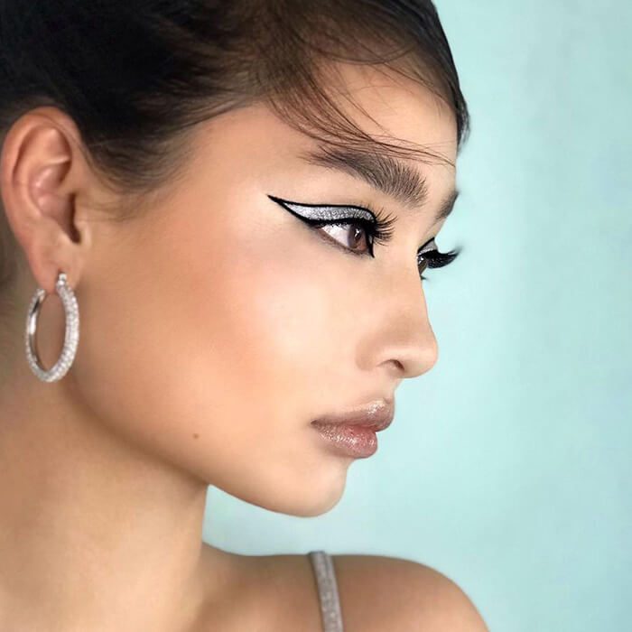 12 Silver Makeup Looks to Nail the Chrome Makeup Trend
