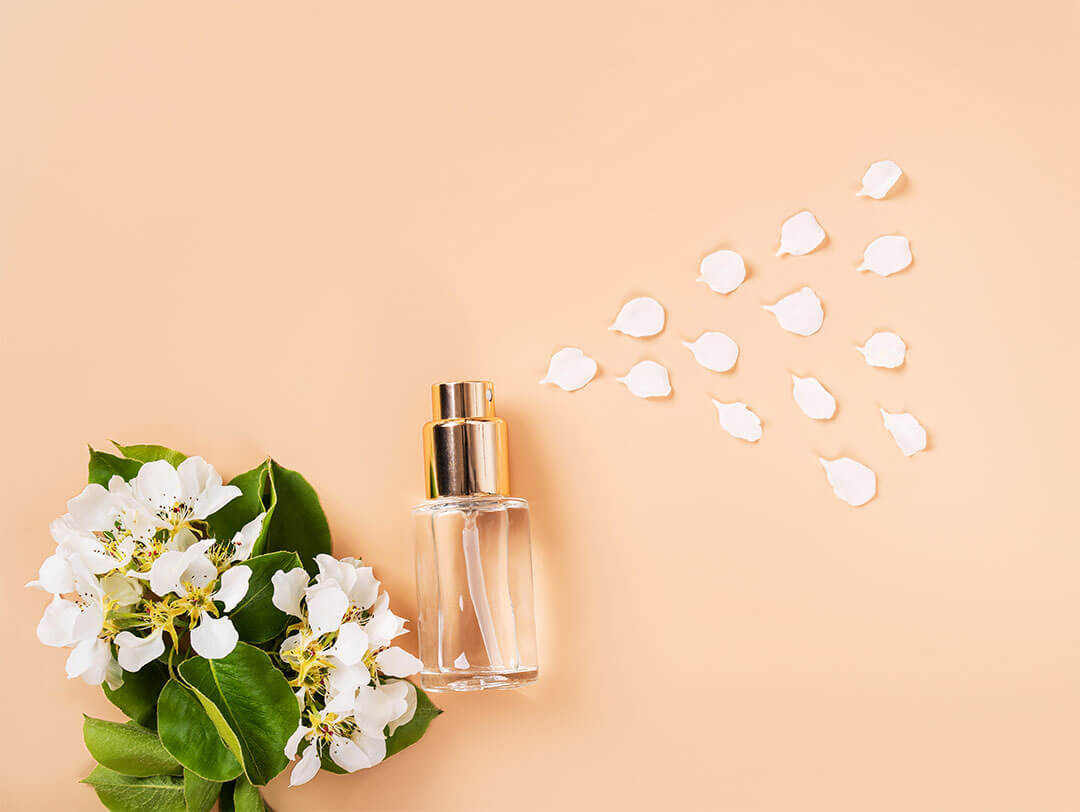 16 Best Floral Perfumes, Top Floral Fragrance Reviews