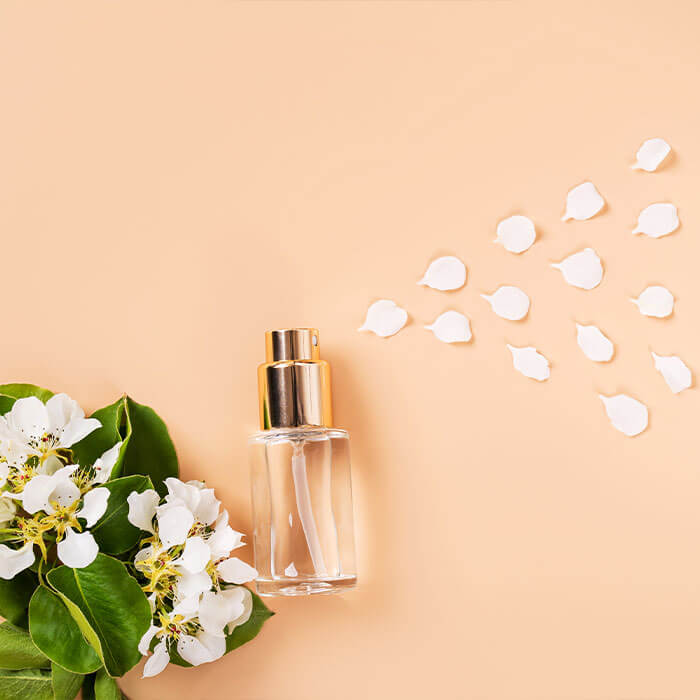 16 Best Floral Perfumes, Top Floral Fragrance Reviews