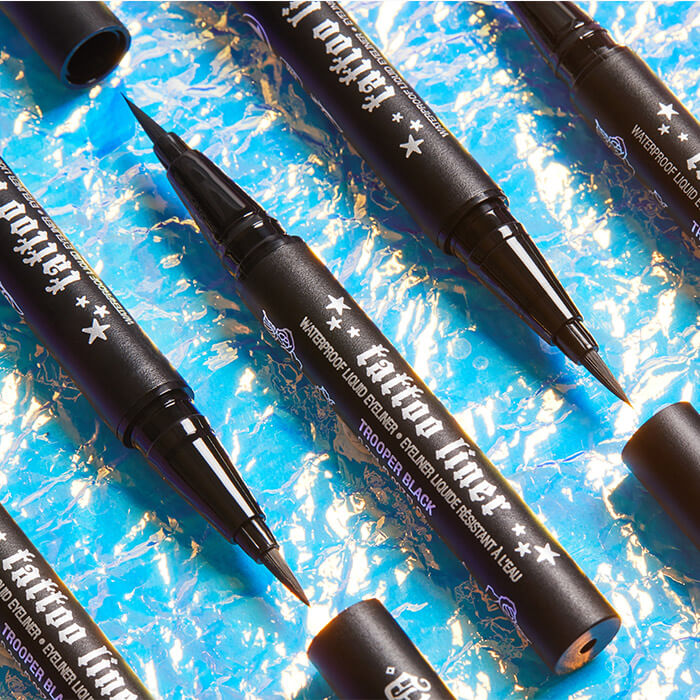 How to Apply Liquid Eyeliner: 3 Techniques & Tips For Your Eye Shape ...