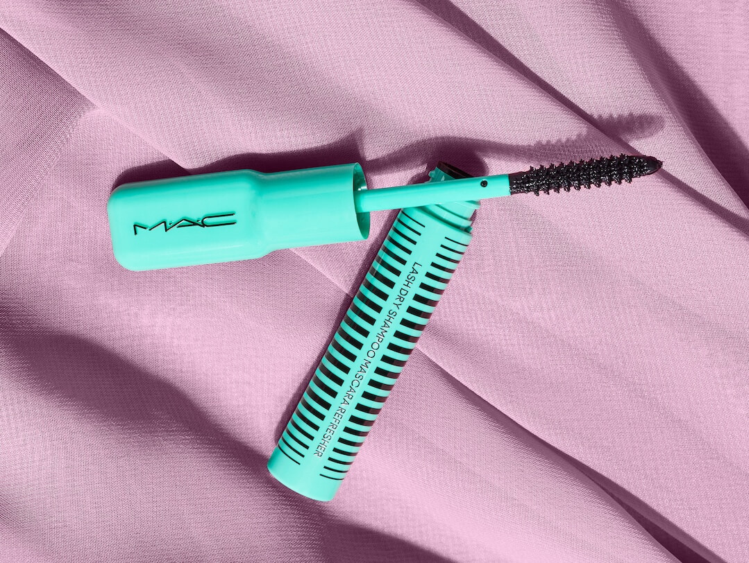 MAC Lash Dry Shampoo Mascara Refresher Review With Photos | IPSY
