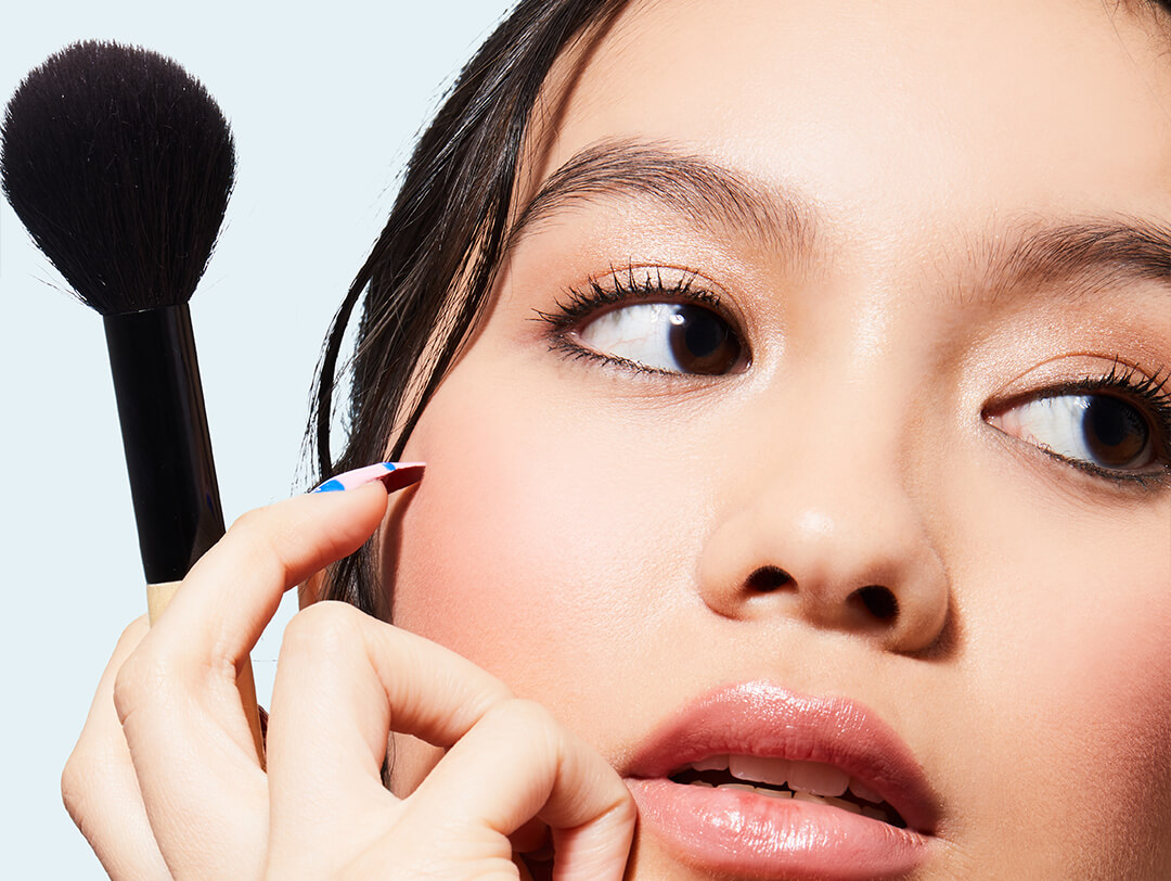Cream vs. Powder Blush: Which One Is Better From Expert