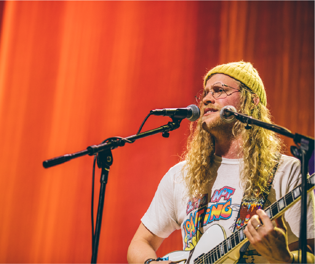 Allen Stone performs "Bed I Made" and "Love"
