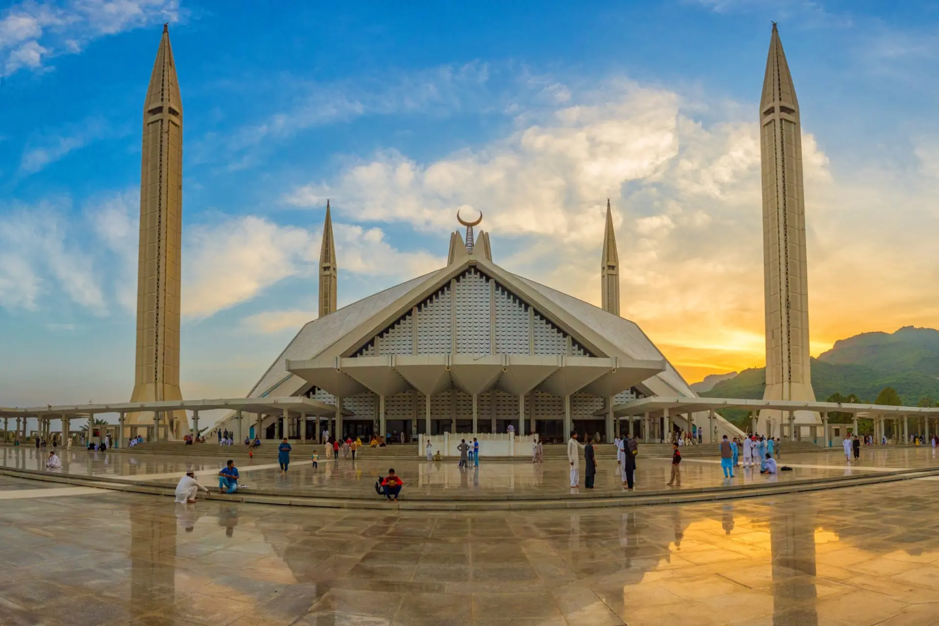 Employer of Record & Payroll Services in Pakistan | Remote