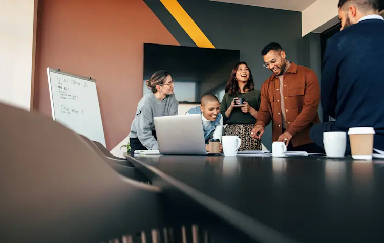 Global HR and payroll services for small business | Remote