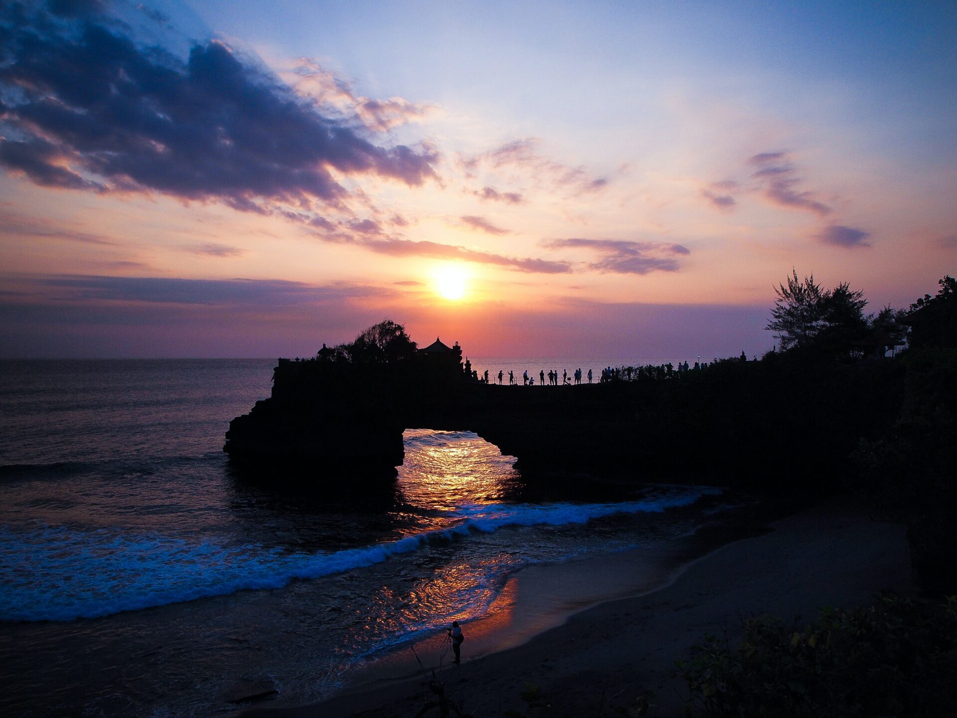 Golden Hour Glory: Your Guide to Chasing Bali's Best Sunsets - Pelago