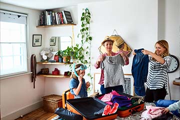 Pre-Travel Checklist: Your Essential Vacation Guide | Ally