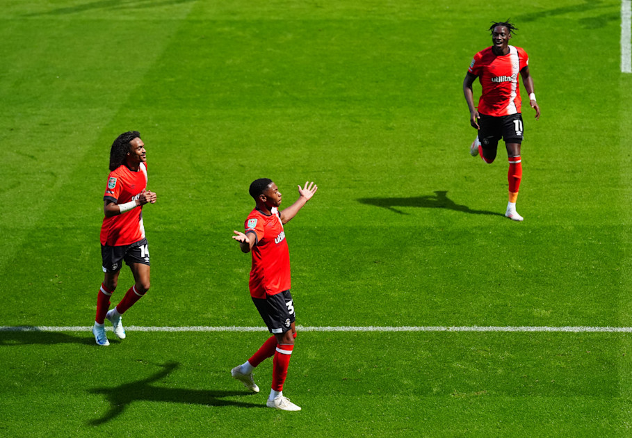 Zack Nelson reacts to his goal at QPR - Luton Town FC
