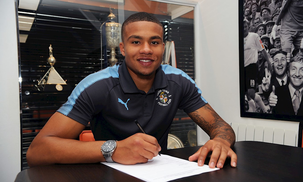 FRANKIE MUSONDA SIGNS CONTRACT EXTENSION TO 2019 - Luton Town FC
