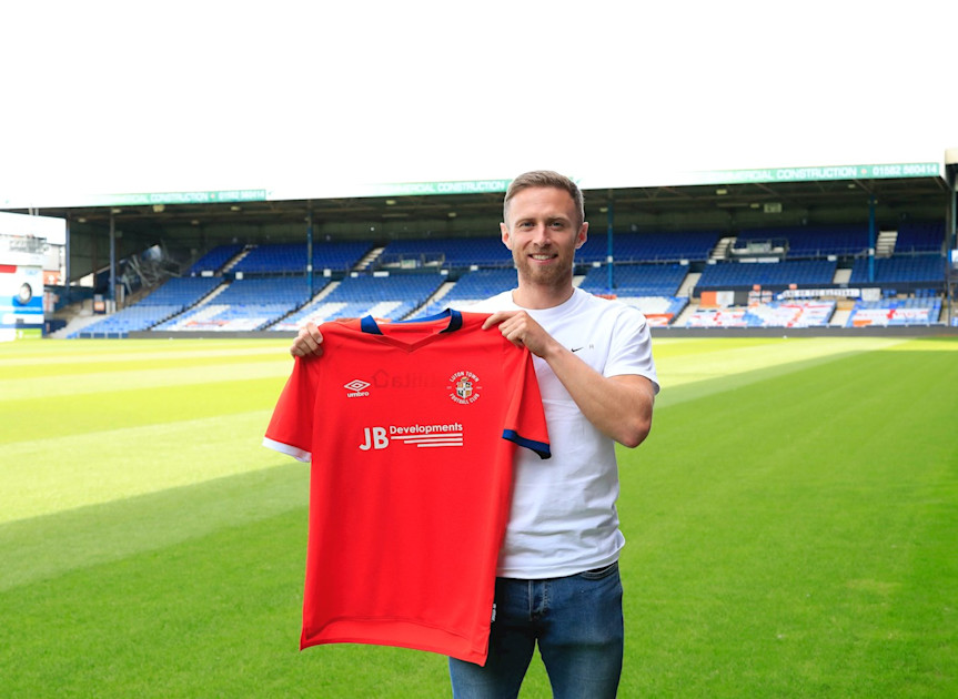 WATCH | NEW SIGNING JORDAN CLARK'S FIRST INTERVIEW! - Luton Town FC