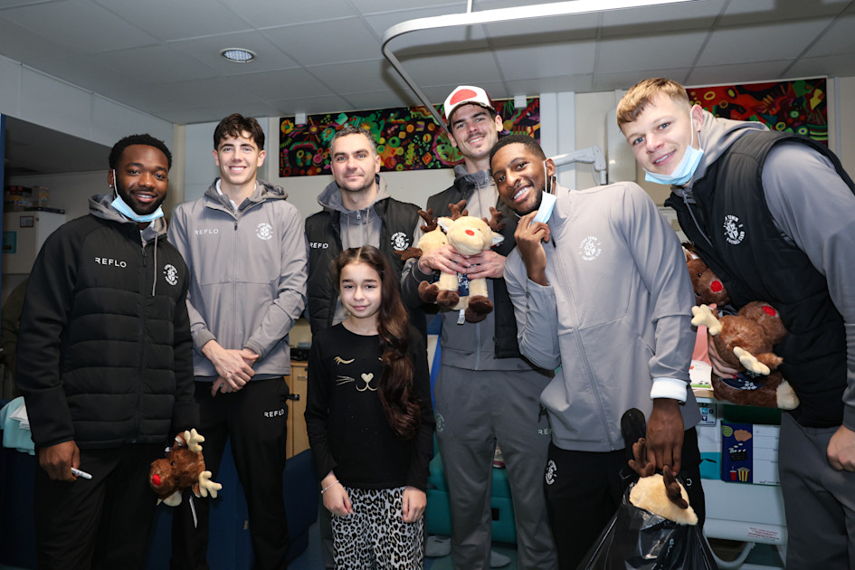 Luton life through a lens: Christmas hospital visits - Luton Town FC
