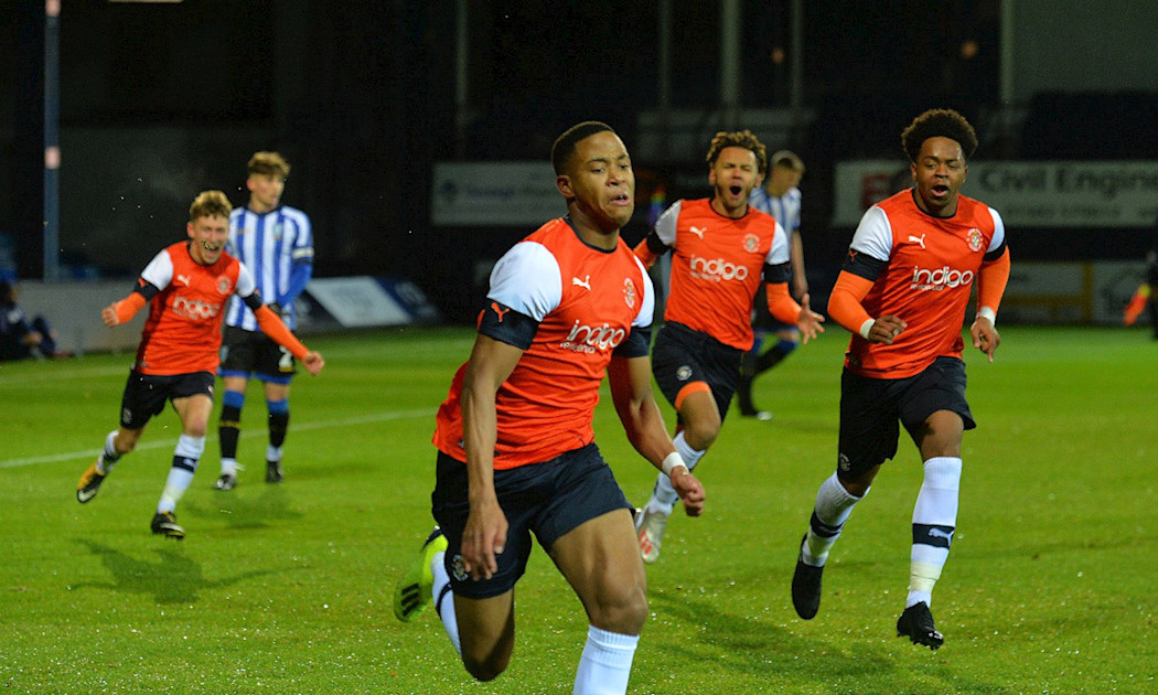 AVAN JONES SIGNS HIS FIRST PROFESSIONAL CONTRACT - Luton Town FC