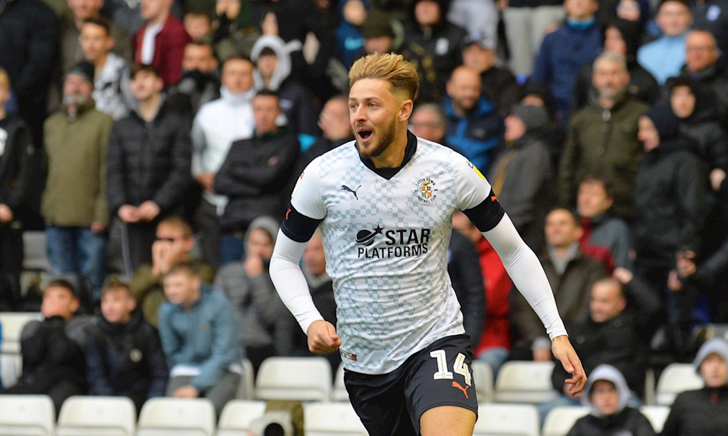 HARRY CORNICK ON THE CHAMPIONSHIP SEASON RESTART! - Luton Town FC