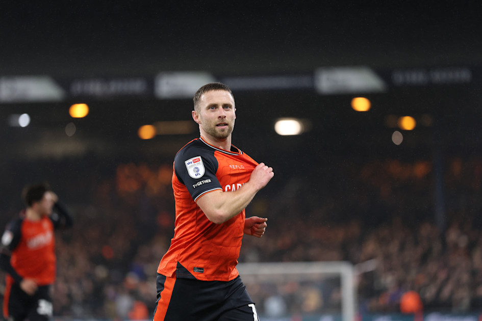 Three in a row for Clicker - Luton Town FC