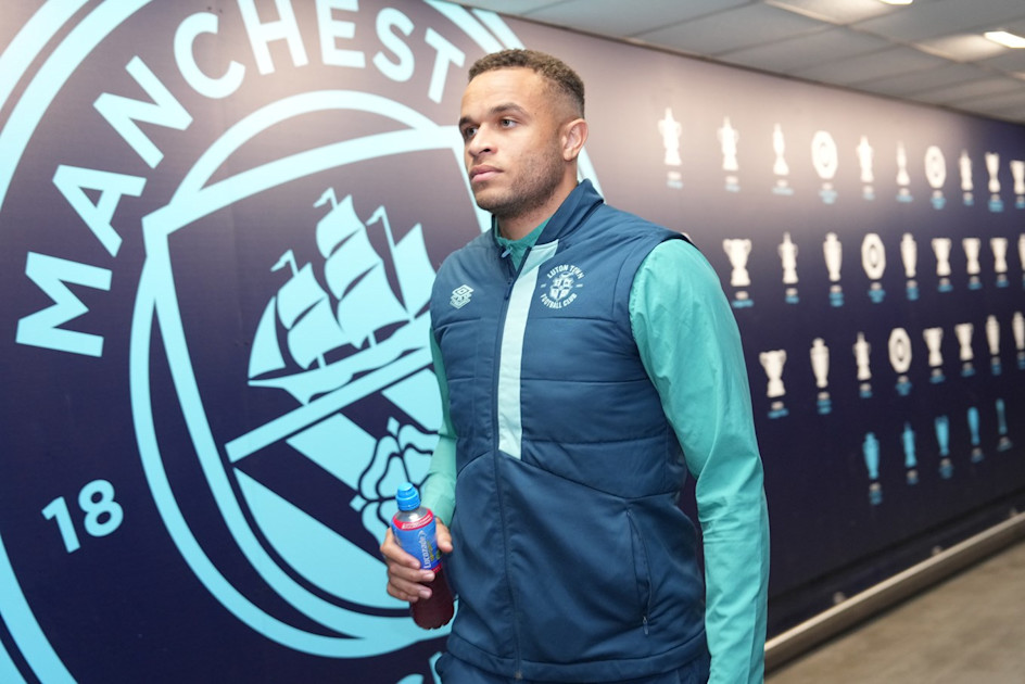 Gallery | Man City build-up - Luton Town FC