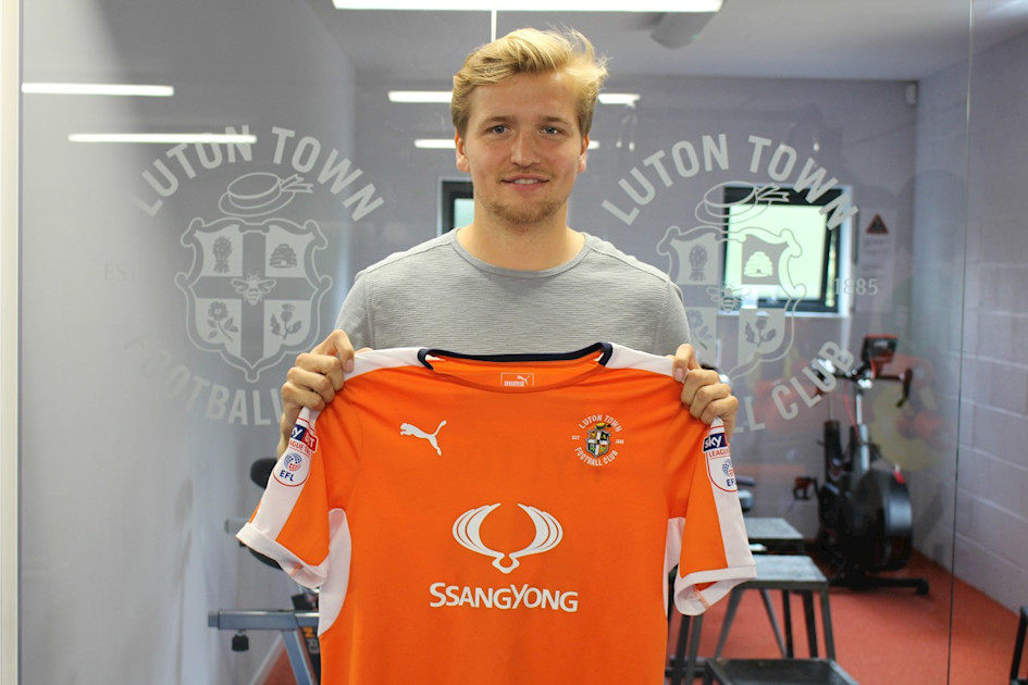 LUKE BERRY JOINS THE HATTERS ON A THREE-YEAR DEAL! - Luton Town FC
