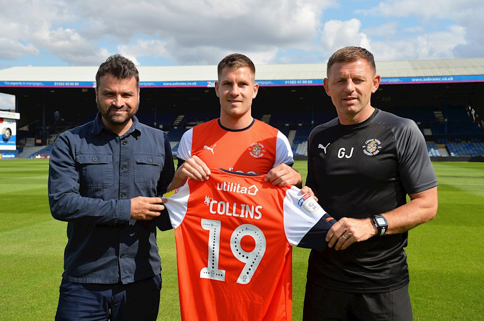 SMART ENERGY SPECIALIST UTILITA SIGN ON AS BACK OF SHIRT SPONSOR FOR ...