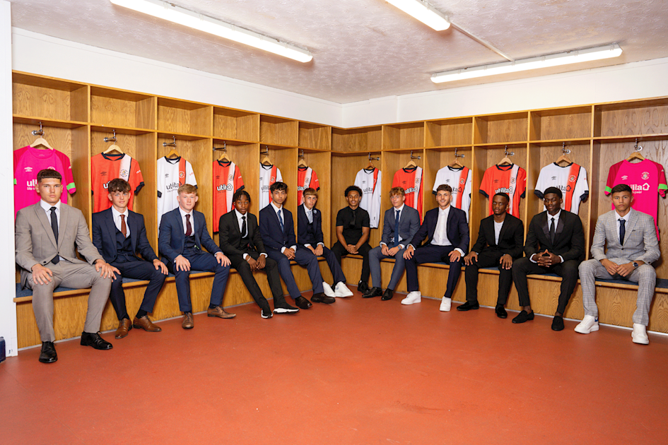 Scholarship deals for 12 players! - Luton Town FC