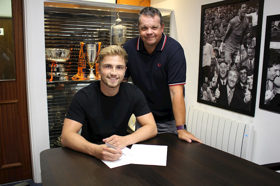 KEVIN DEARDEN GIVES HIS THOUGHTS ON HARRY ISTED - Luton Town FC