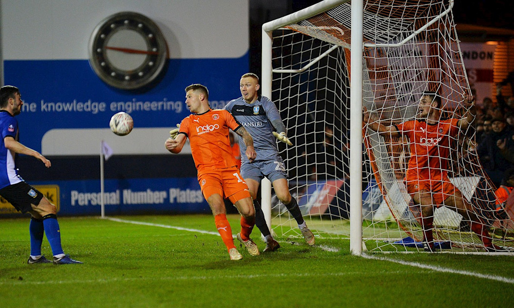 REPORT & GALLERY | LUTON TOWN 0 SHEFF WEDS 1 - Luton Town FC