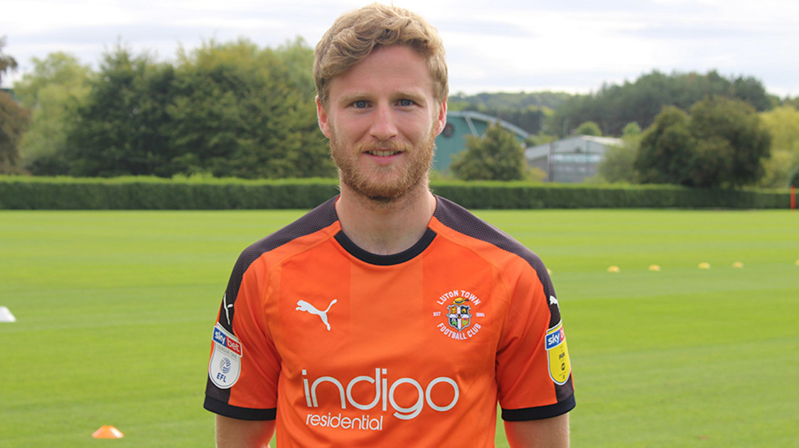 IFOLLOW HATTERS | EUNAN O'KANE'S FIRST INTERVIEW AS A HATTER - Luton ...