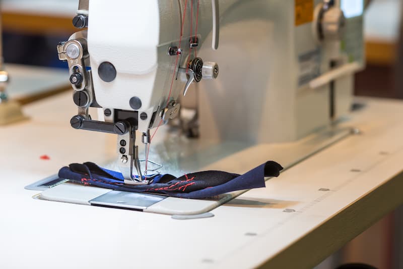 Overlock maskin test 🧵 Hvilken overlock symaskin er den beste har vi ...