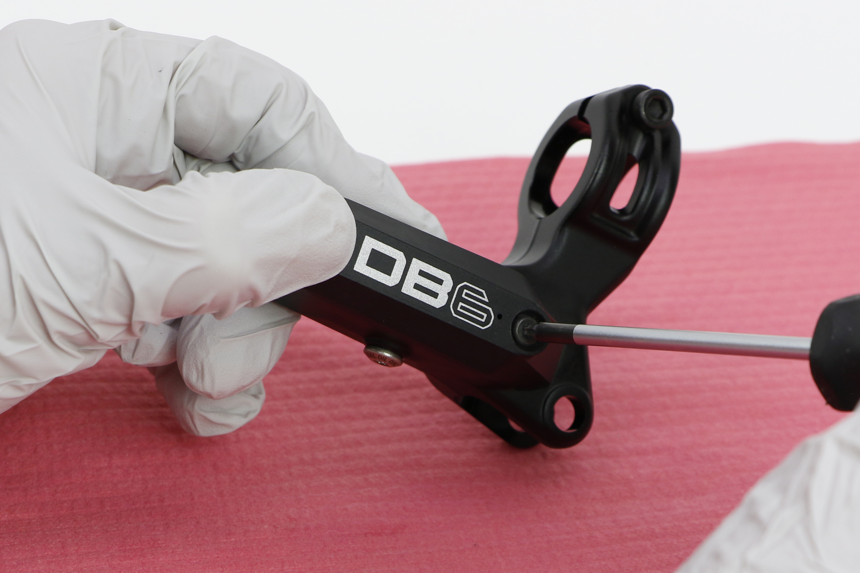 DB8 / DB6 / DB4 Disc Brakes Digital Service Manual | SRAM