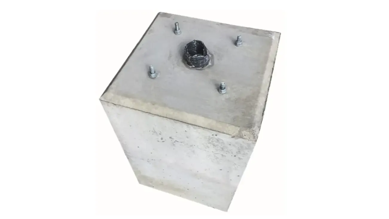 Plinth for lights - Complementary Rail Products