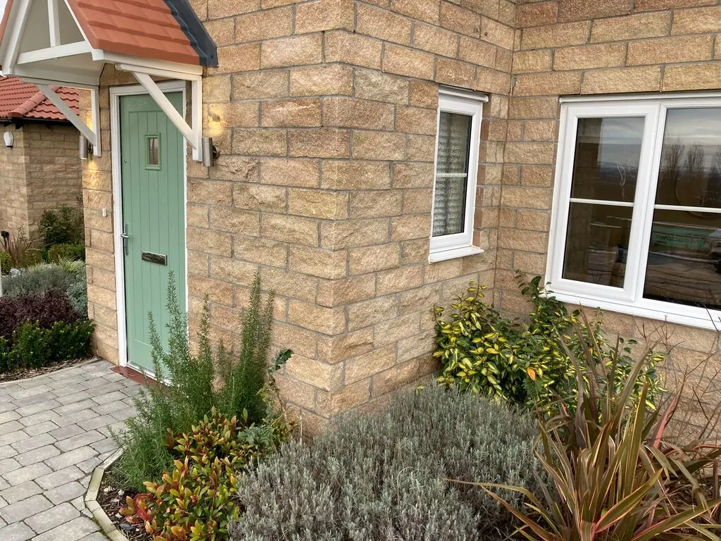 Brown Old Weathered Split - Walling Stone