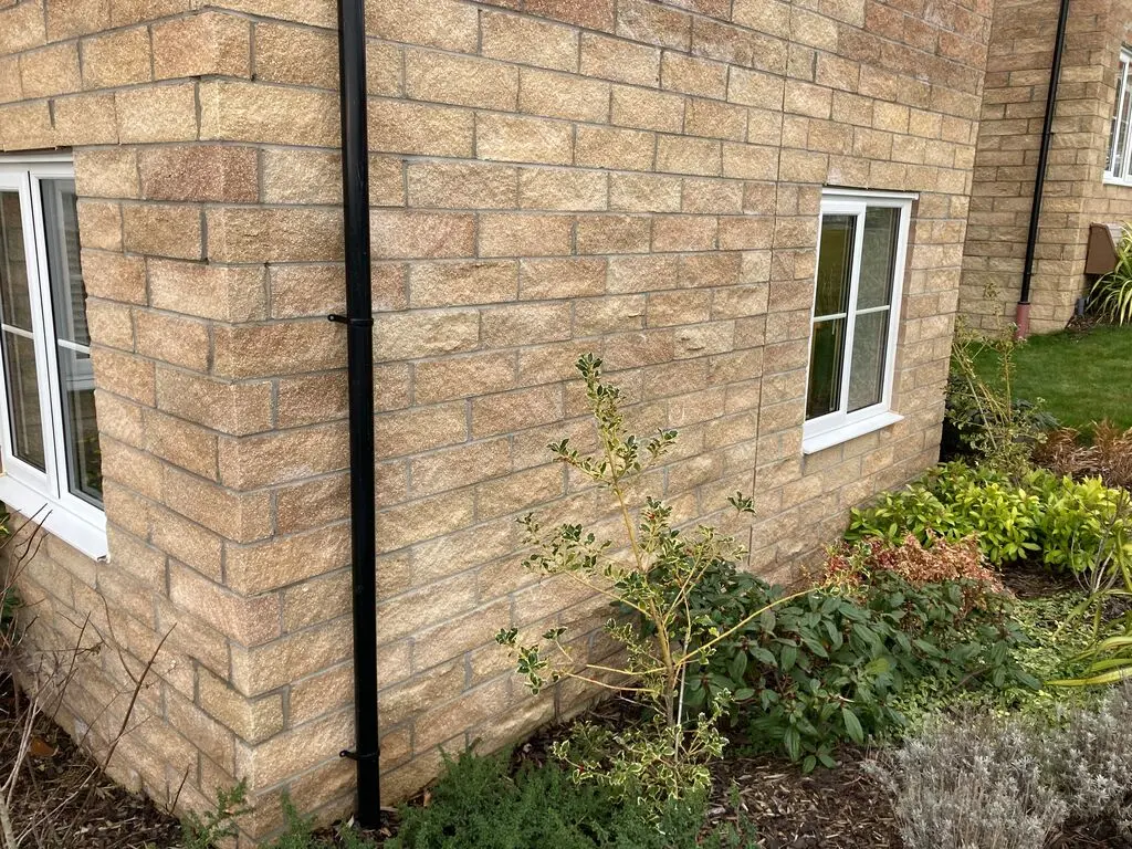 Brown Old Weathered Split - Walling Stone