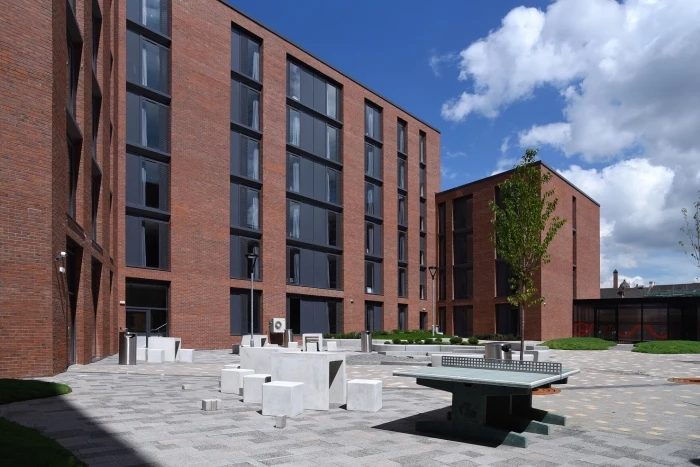 Commercial Red - Bricks