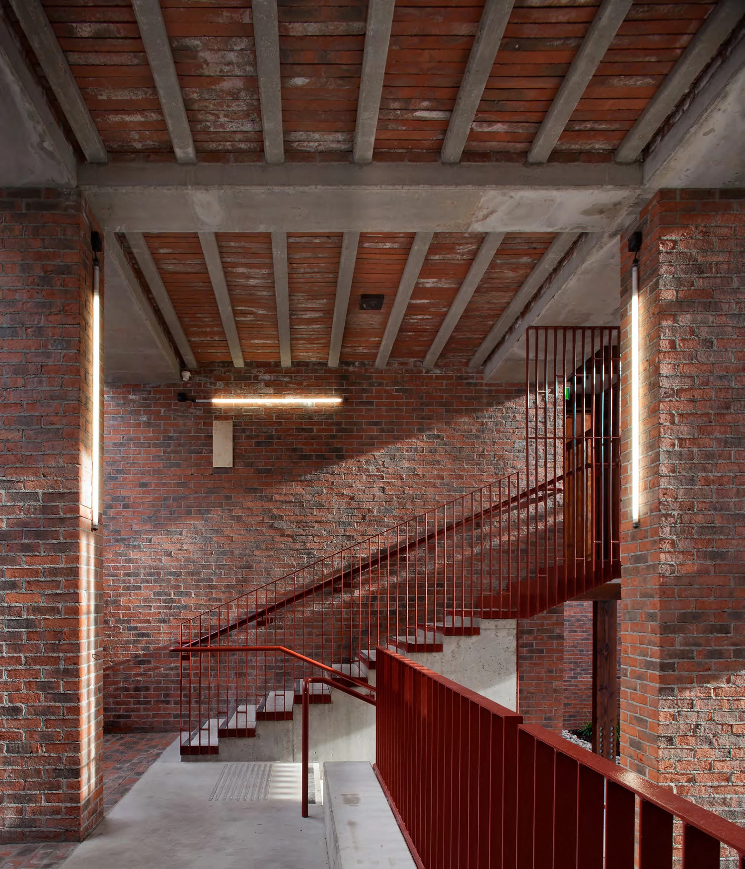 Birtley Olde English - Bricks